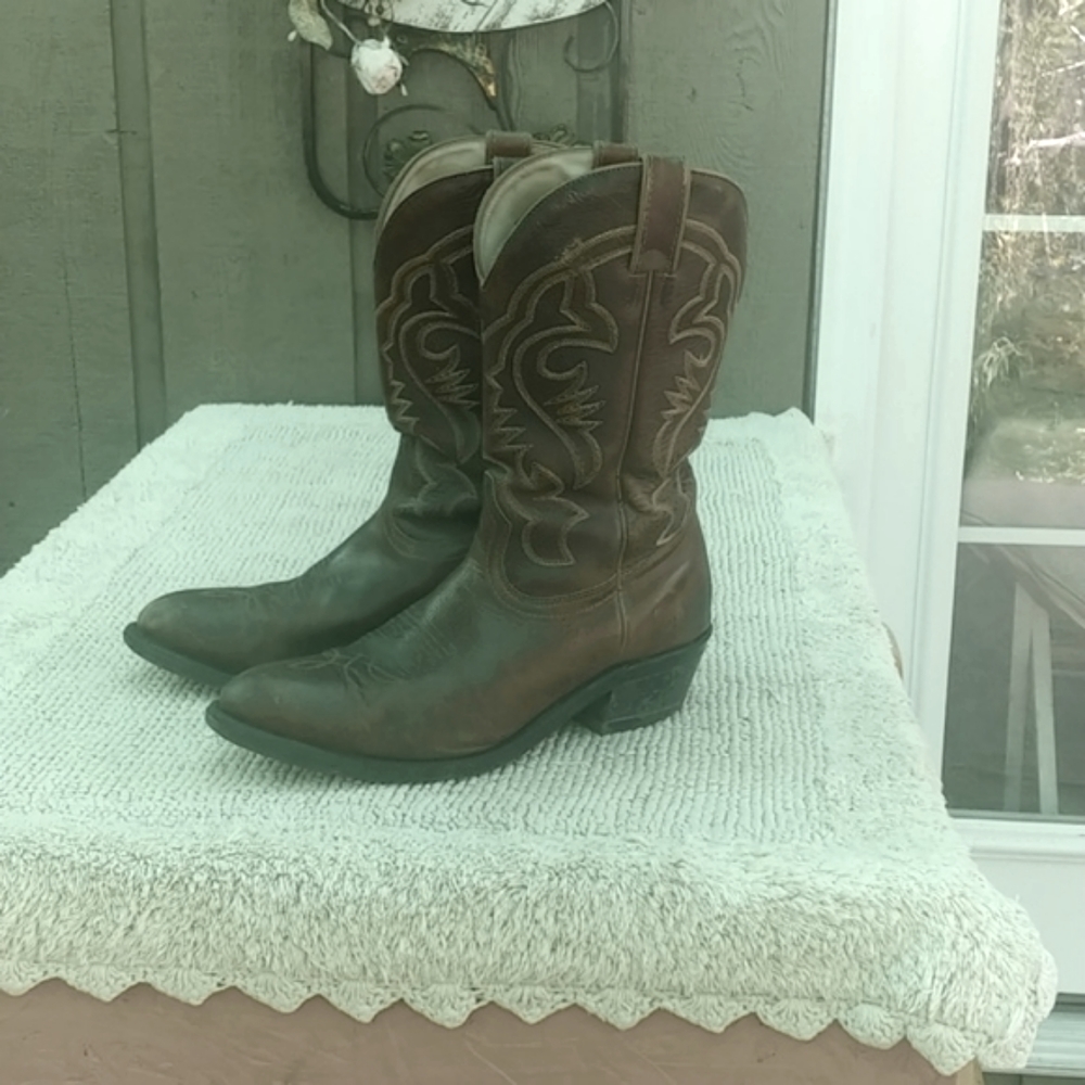 Men's Size 91/2 Cowboy Boots - Gem